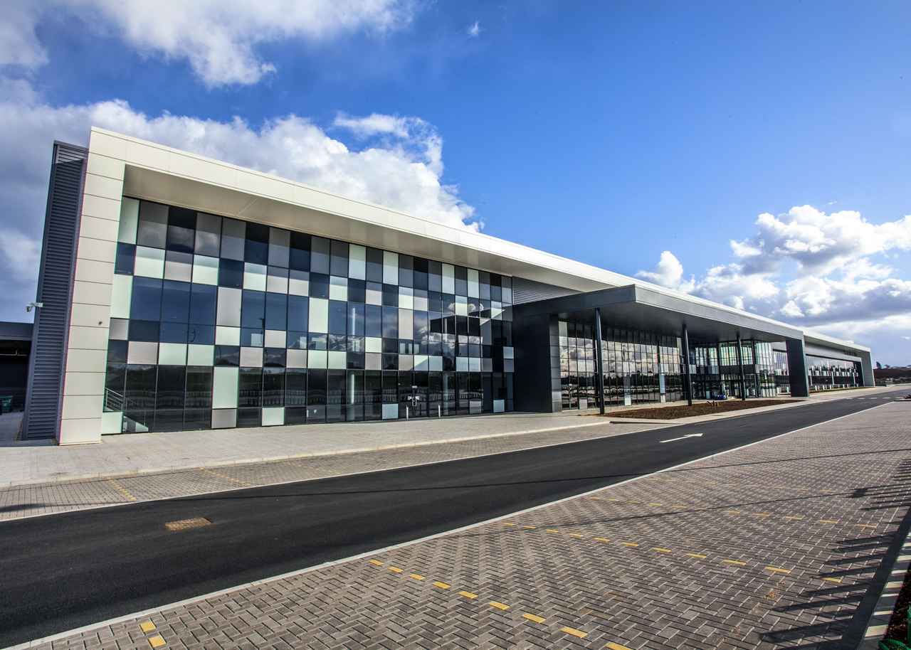 Meggitt HQ, Antsy Park, Coventry - APA Facade Systems
