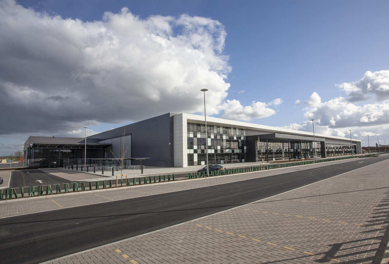 Meggitt HQ, Antsy Park, Coventry - APA Facade Systems